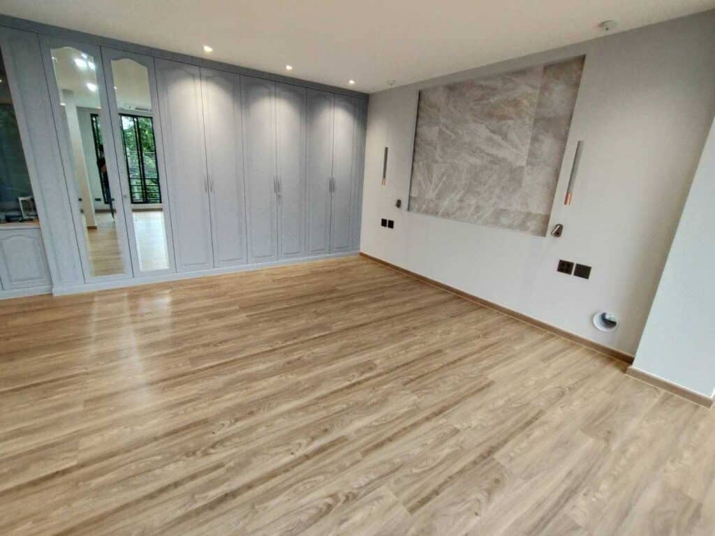 SPC 5m + ixpe ก้างปลา พื้นที่ 200 ตร.ม. รามอินทรา - Smartbuilts