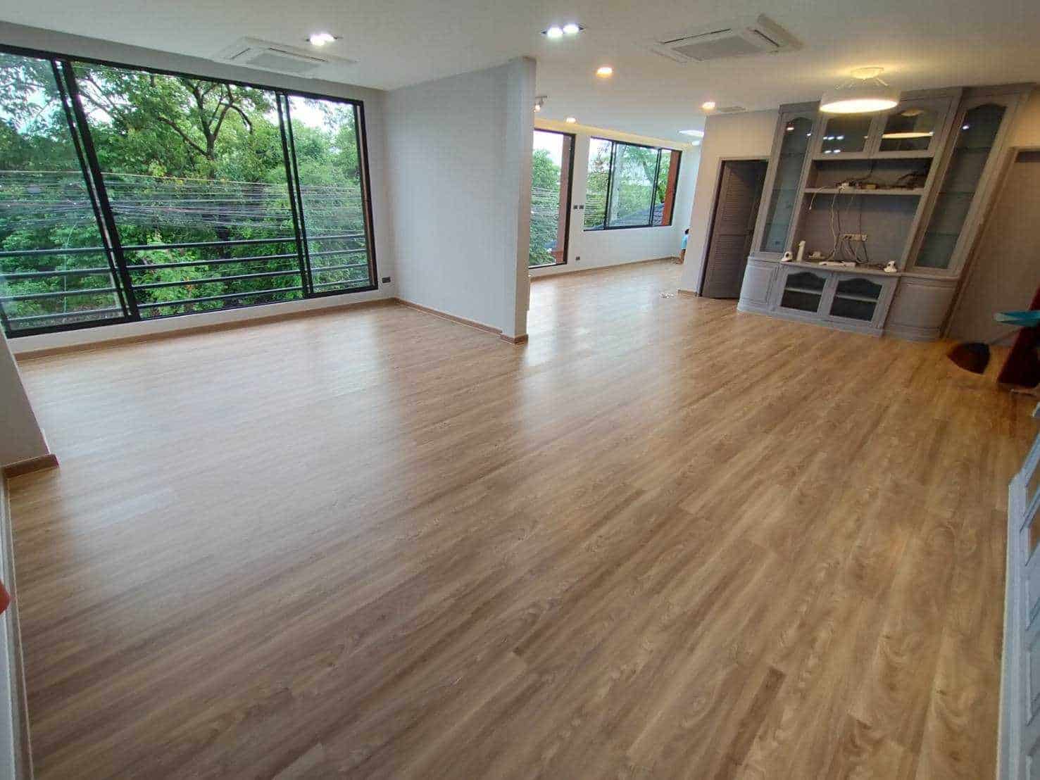 SPC 5m + ixpe ก้างปลา พื้นที่ 200 ตร.ม. รามอินทรา - Smartbuilts